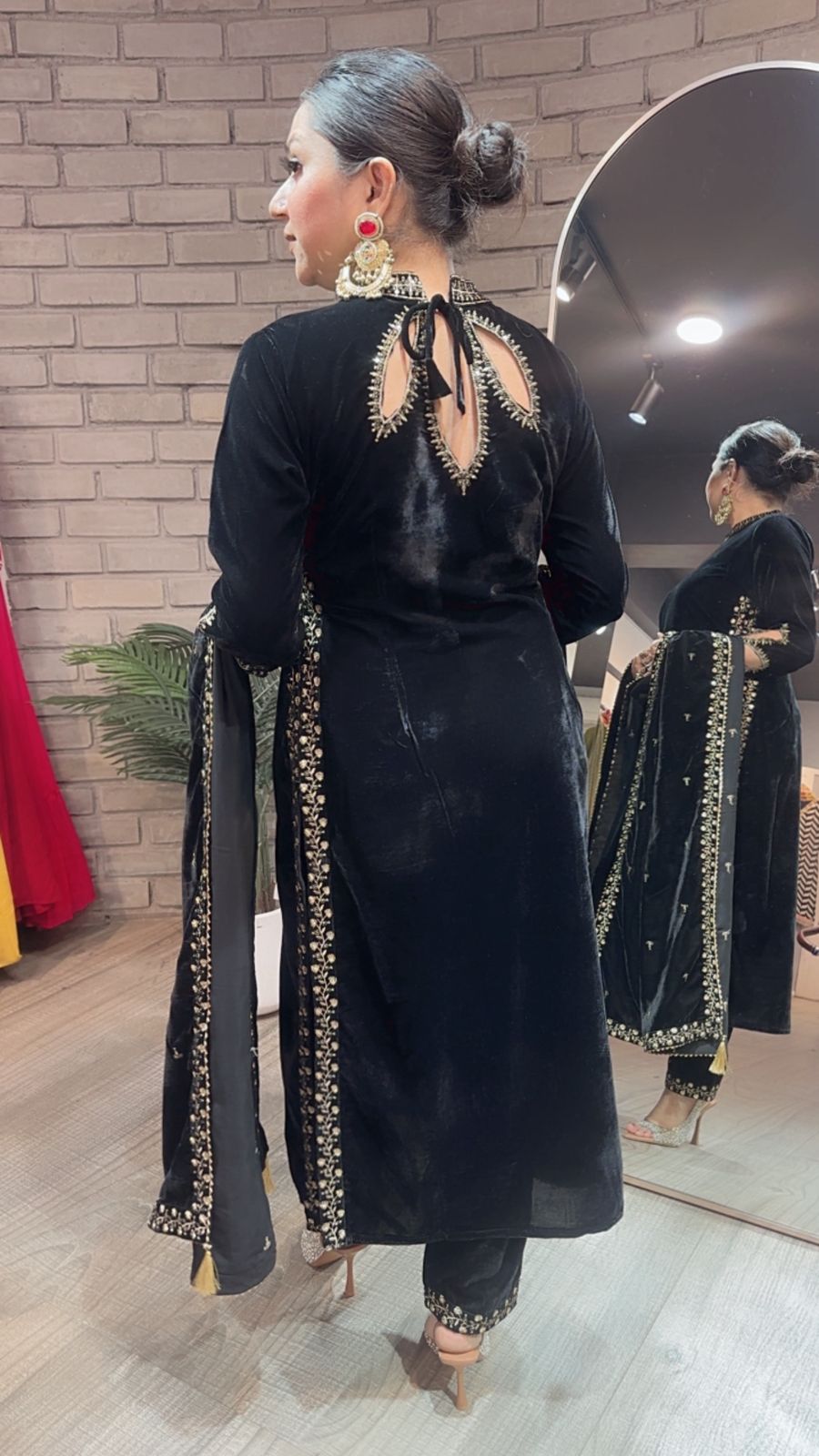 Qayamat Black velvet Suit – Nancy Khatri