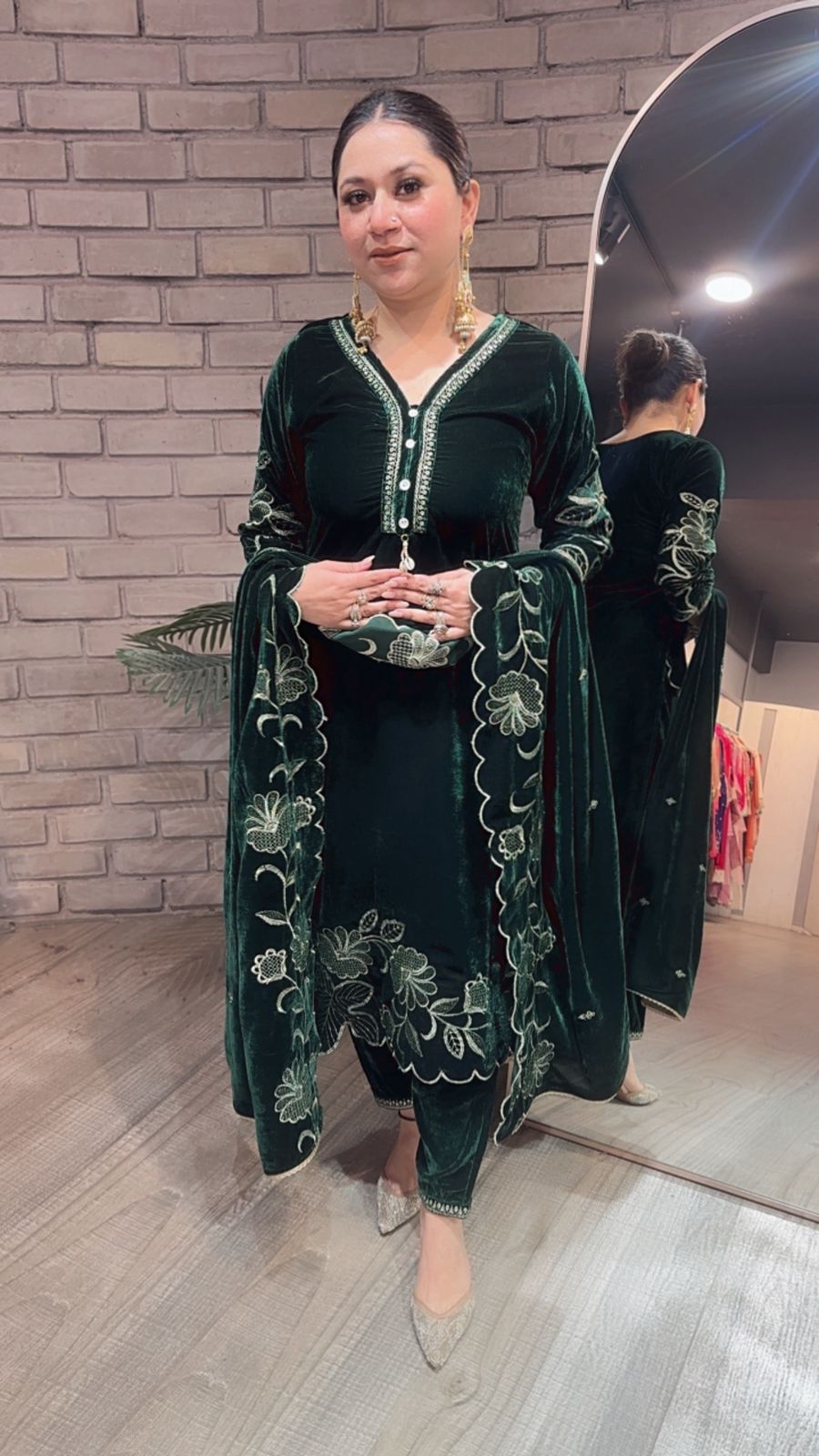 Swagath Bootel Green Designer velvet Suit – Nancy Khatri